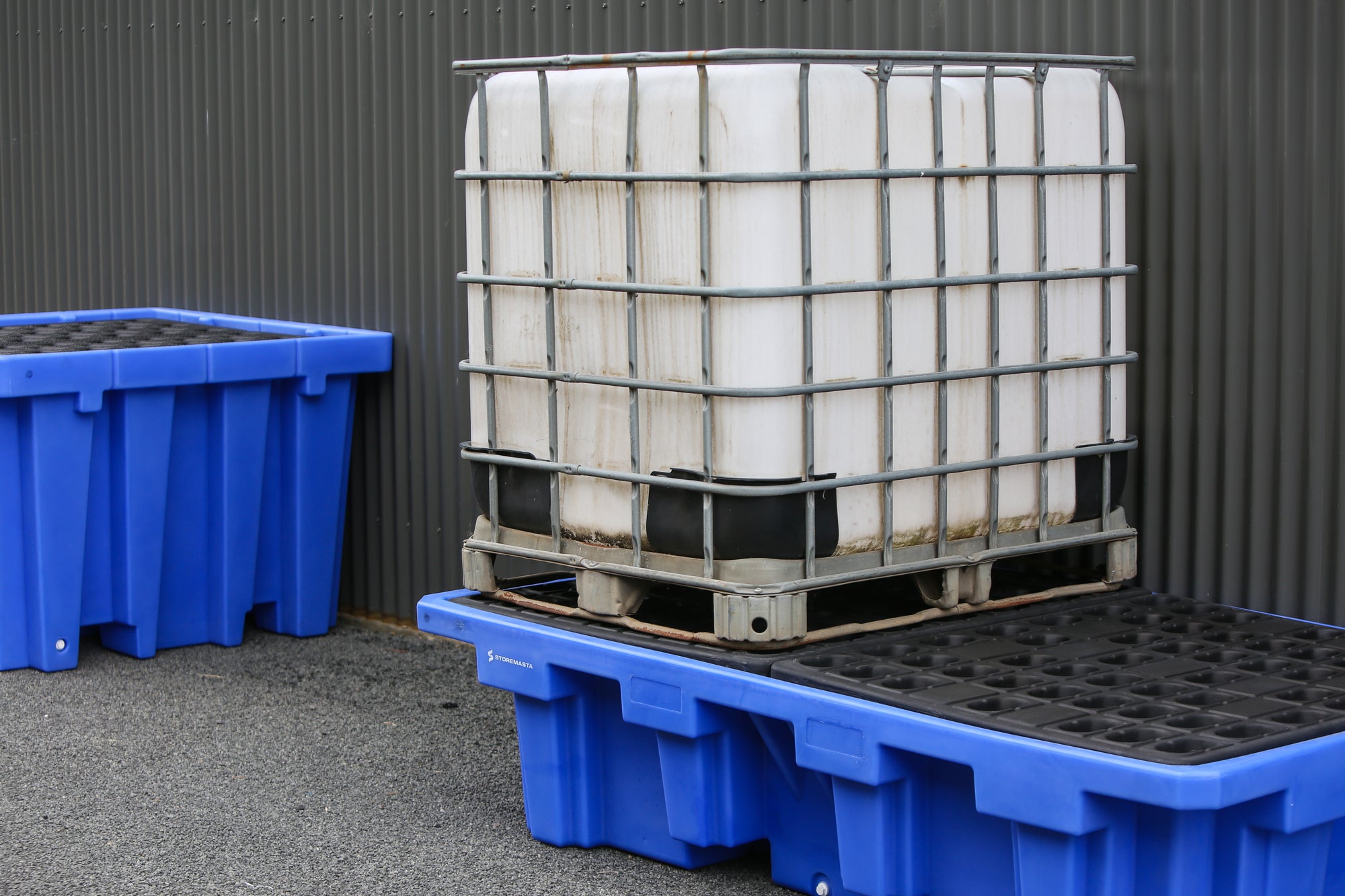 Polyethylene IBC Bund - 2 IBC – Storemasta